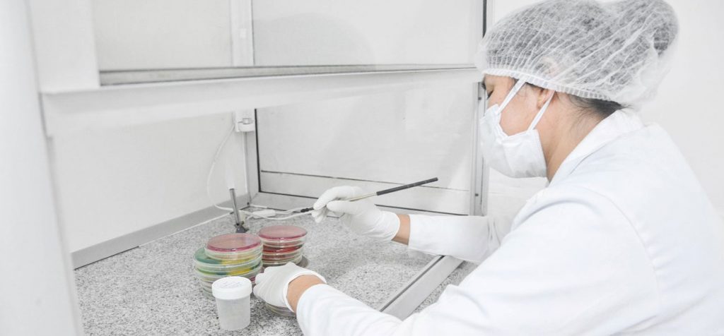 Tyndall | Laboratorio de análisis clínico Santa Cruz Bolivia